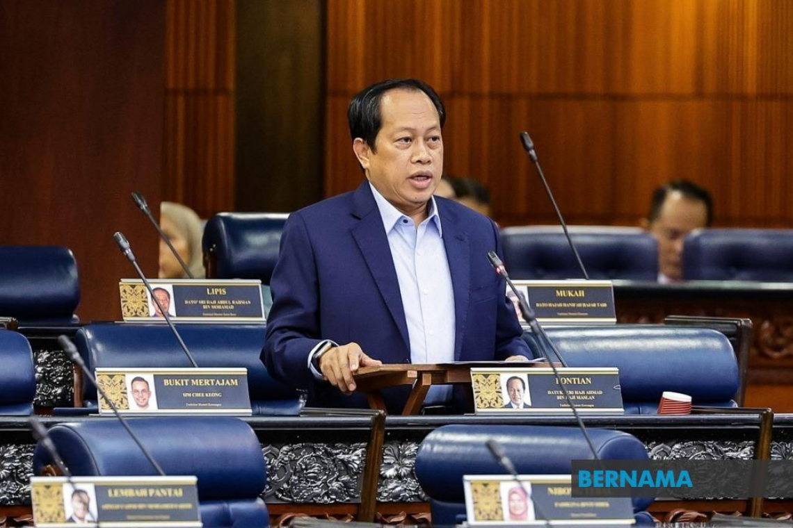 Ahmad Maslan Presents Public Finance And Fiscal Responsibility Bill In Parliament