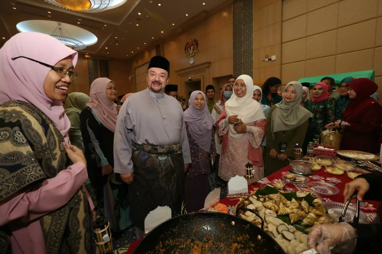 Majlis Hari Raya MADANI Kementerian Kewangan Meriah