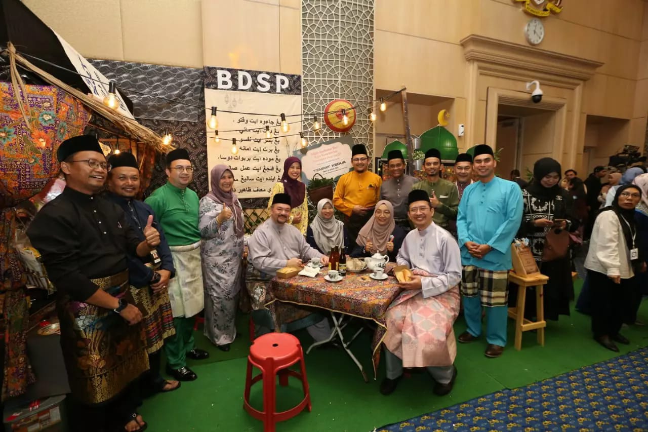 Majlis Hari Raya MADANI Kementerian Kewangan Meriah