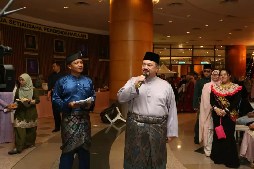Majlis Hari Raya MADANI Kementerian Kewangan Meriah