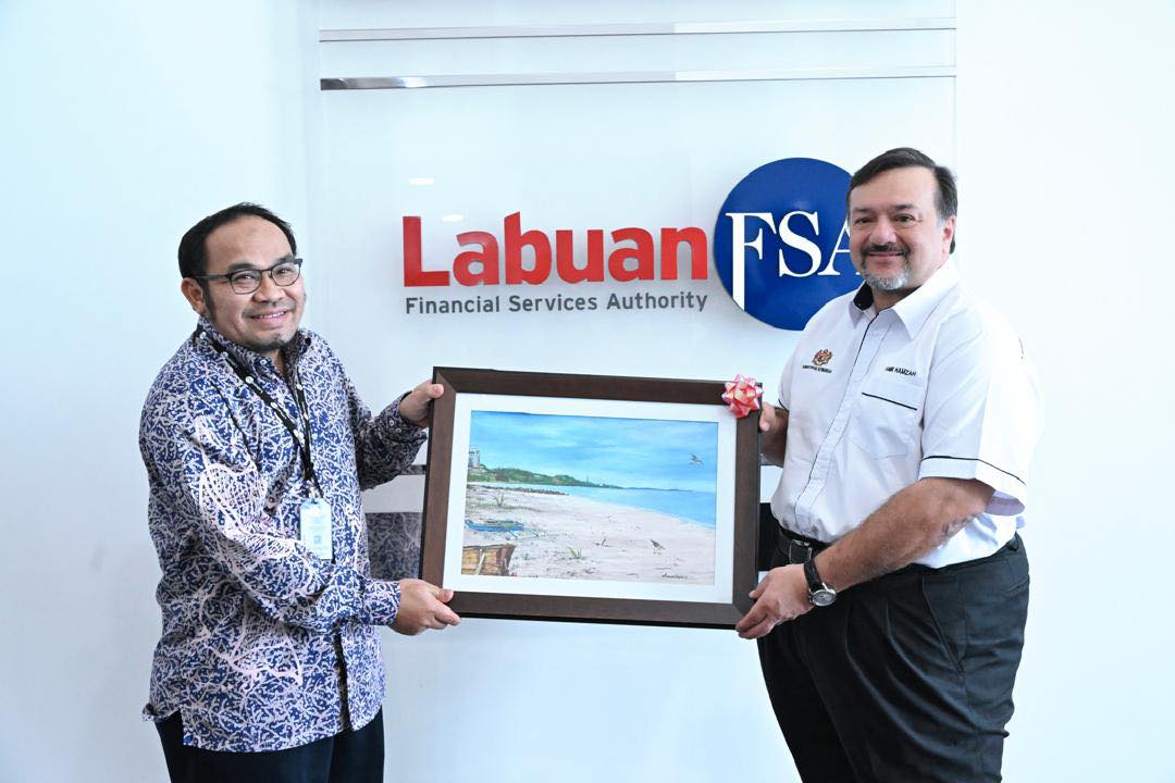 Sesi Lawatan Kerja Di Ujana Kewangan, Labuan