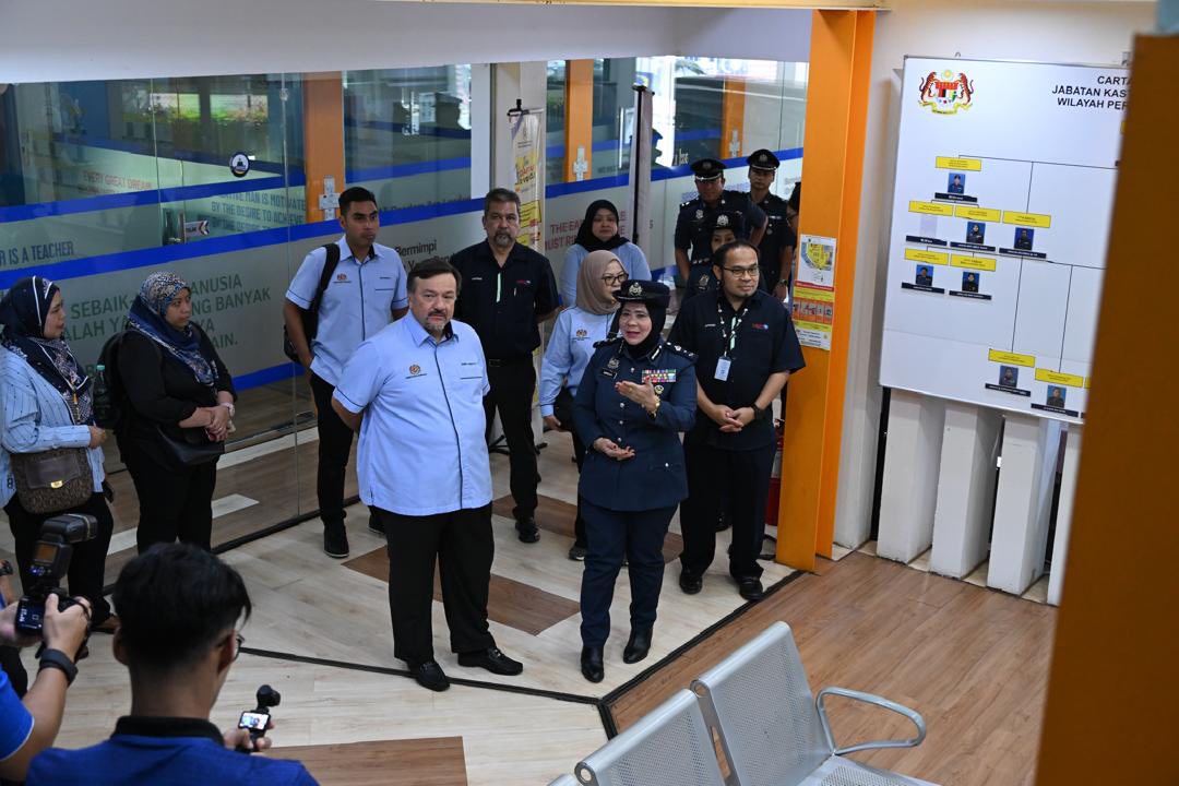 Sesi Lawatan Kerja Di Labuan