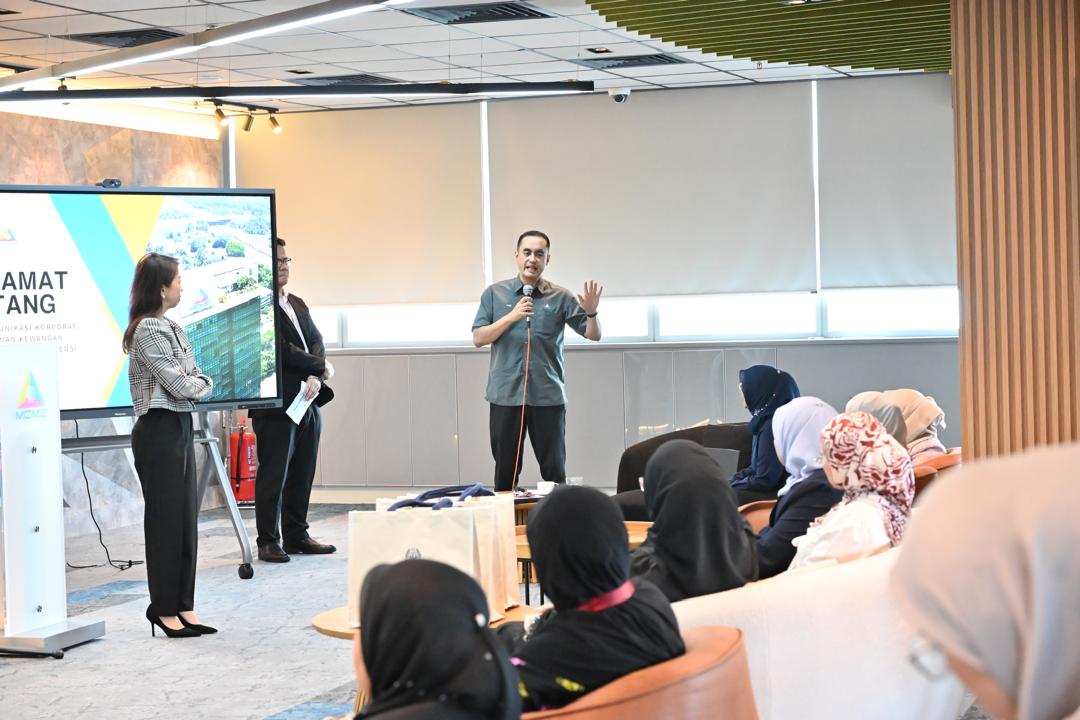 Sesi Lawatan Ke Suruhanjaya Komunikasi dan Multimedia Malaysia